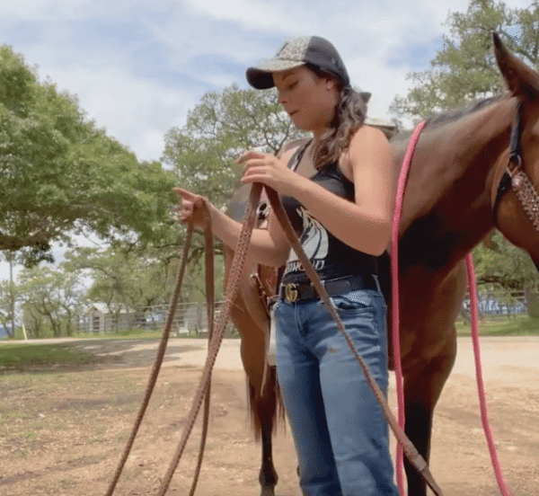 The Proper Way to Hold Split Reins